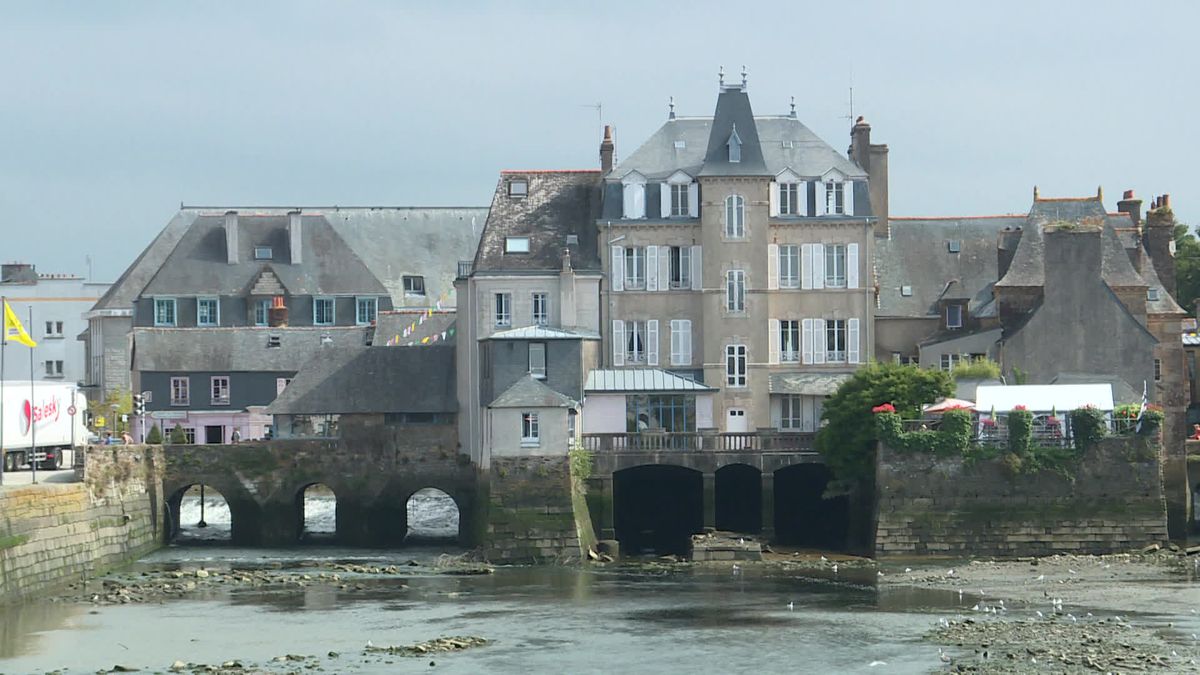 Landerneau (29) : l'un des tout derniers ponts habités d'Europe, bâti ...