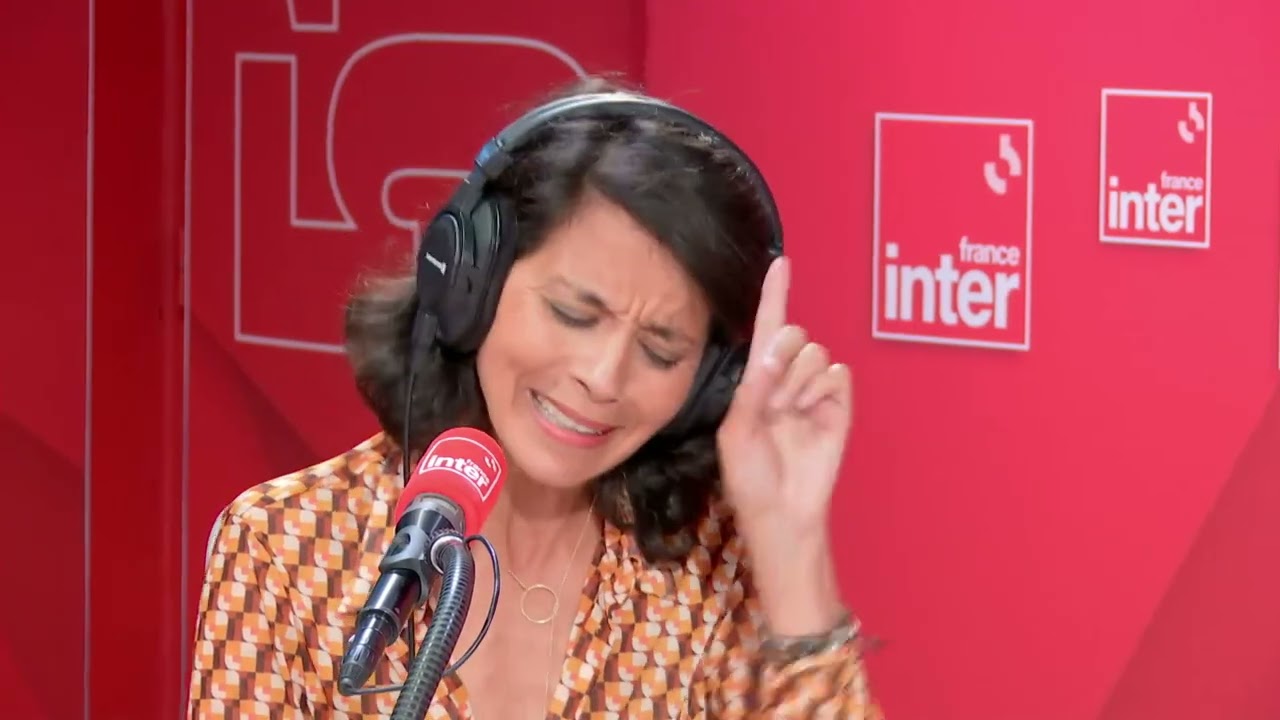 Le billet de Sophia Aram sur Taha Bouhafs et Clémentine Autain fait ...