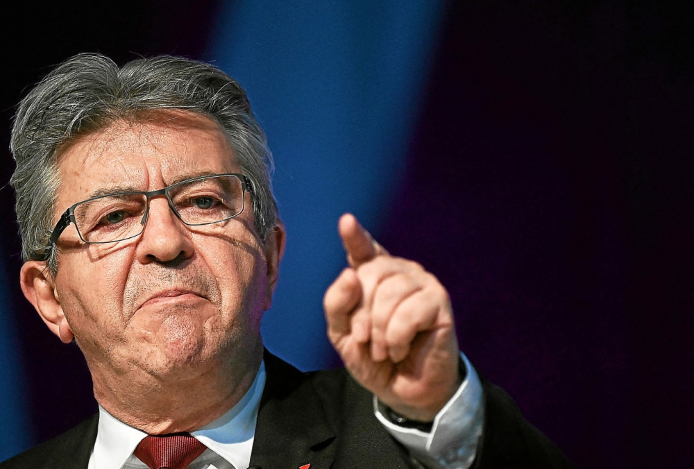 Tweet de Jean-Luc Mélenchon : "Retour dans Paris où jour et nuit jusqu ...