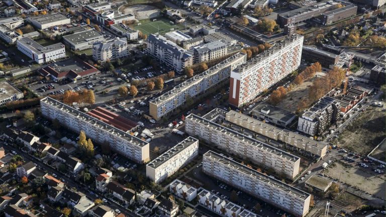 Bondy (93) : Un jeune de 25 ans tué par balle en pleine rue, à ... Bondy (93) : Un jeune de 25 ans tué par balle en pleine rue, à ...