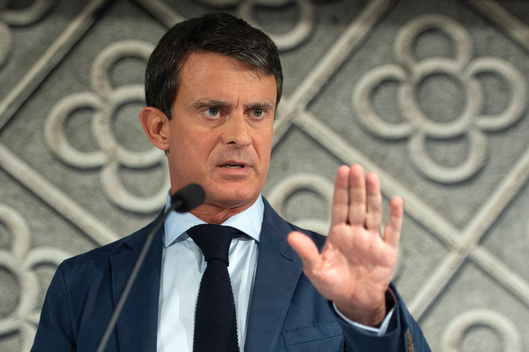 Manuel Valls : « Sur l’immigration, nous devons appuyer sur le bouton ...