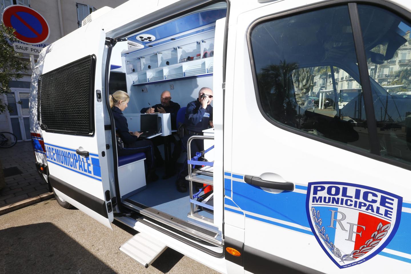 Nice : «Je buterais bien un CRS» dit-il au téléphone en passant devant ...