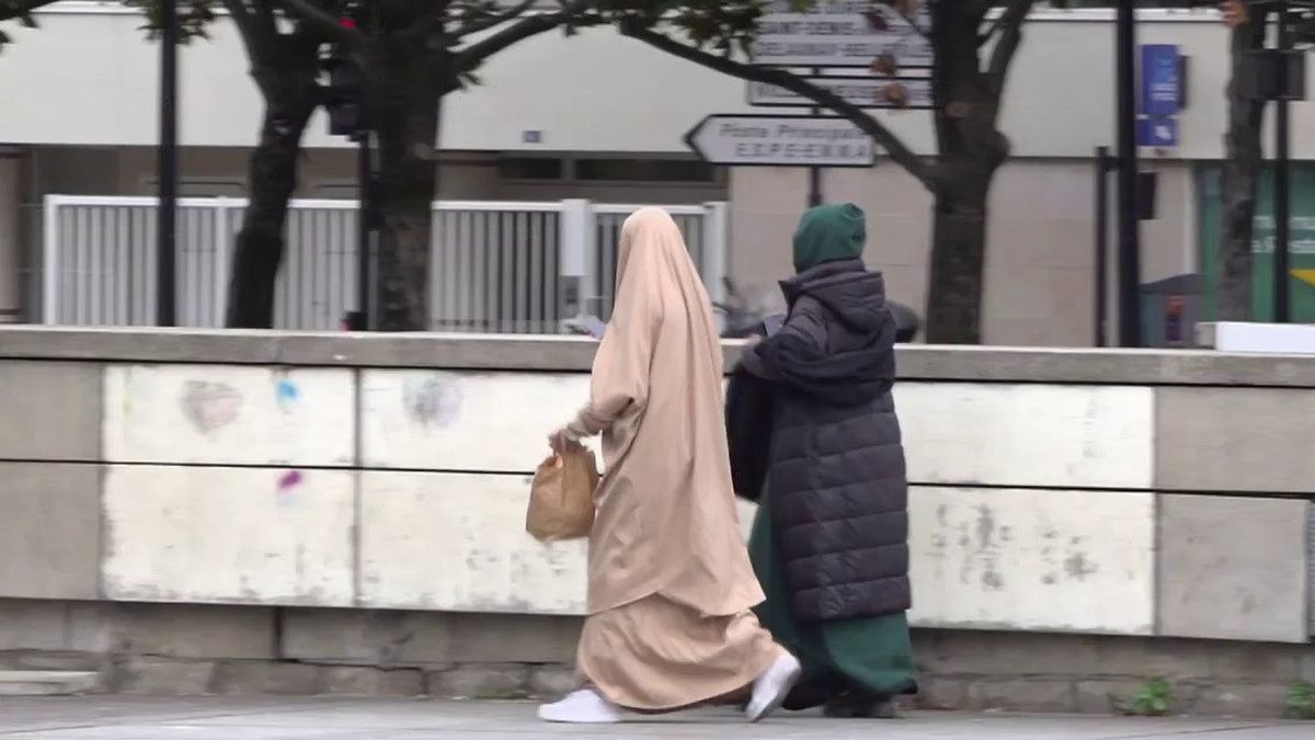 Abaya : le Conseil français du culte musulman affirme que ce n’est pas ...