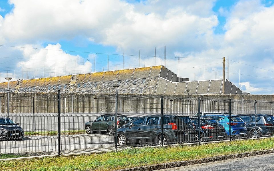Brest (29) : un rodéo sur le parking de la prison pour intimider les ...