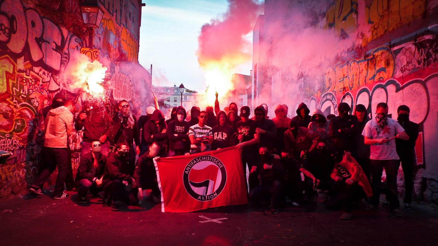 "Action Antifasciste Paris-Banlieue : 16 ans de violences" : l ...