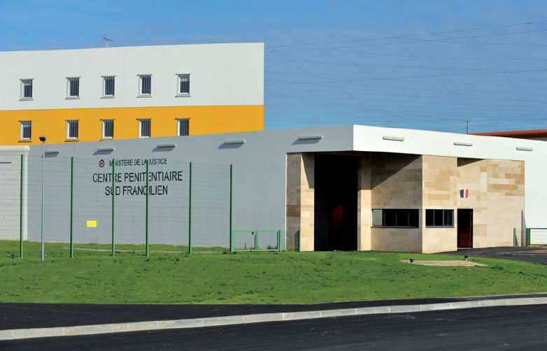 Réau (77) : des détenus montent une arnaque bancaire ciblant les ...